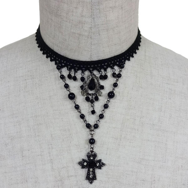 【ティアーズヘブンオリジナル】 黒のビーズとブラックストーンの十字架のハンドメイドチョーカー トレンドの細め、三角リボンをを使用 【サイズ】 全長　約30センチ+テール5センチ 【材質】 メタル、ガラス、ビーズ、リボン 日本製