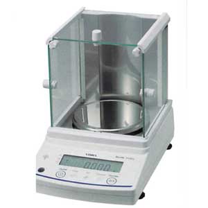 型式：RJ320 ・ひょう量（Max）：320 g ・最小表示：0.001g ・直線性：±0.003g ・再現性：0.001g ・計量皿寸法：Φ140mm ・外形寸法（WDH）：202×293×266mm（風防含む） ・風袋引き範囲：全ひょ...