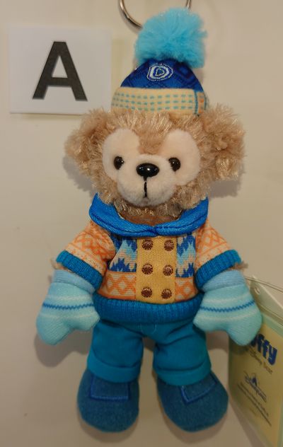 販売年：2019年 サイズ：約13cm 場所：香港ディズニー 注）現地買付品です。蔵出し特価、ネットのみの販売となります。