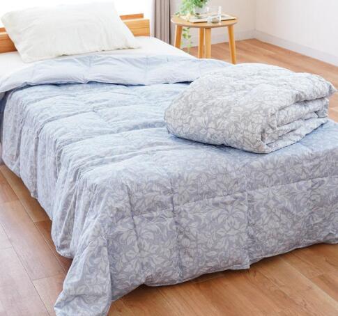 商品特徴 マイトフリーふとん テイジン・マイクロシルスター生地、テイジン・マイティトップIIad ECO中綿使用 ■側生地には、テイジン・マイクロシルスターを使用しております。 ■高密度生地のため、ダニを洗い流す目的でのお洗濯の必要はありま...