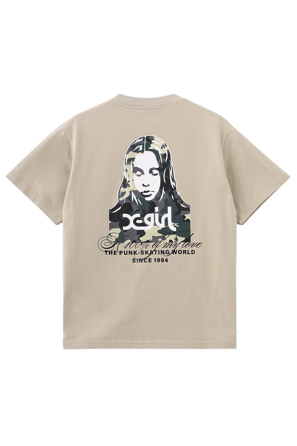商品説明 ■デザイン 大人気のFACEロゴのバックプリントが印象的な半袖Tシャツ。 よく見るとハイビスカスが隠れている、遊び心のあるデザインが魅力。 フロントは胸元にワンポイントロゴをプリントし、さりげないアクセントに。 ベーシックな定番シ...