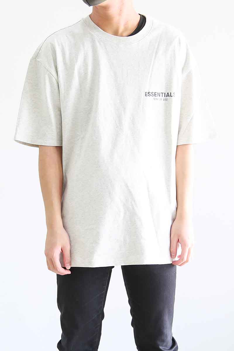 ブランド紹介 アメリカ・カリフォルニアを拠点とするセレクトショップ Pacsun(パクサン) と FEAR OF GOD(フィア・オブ・ゴッド) によるディフュージョンライン “FOG ESSENTIALS” 。 FEAR OF GODの ...