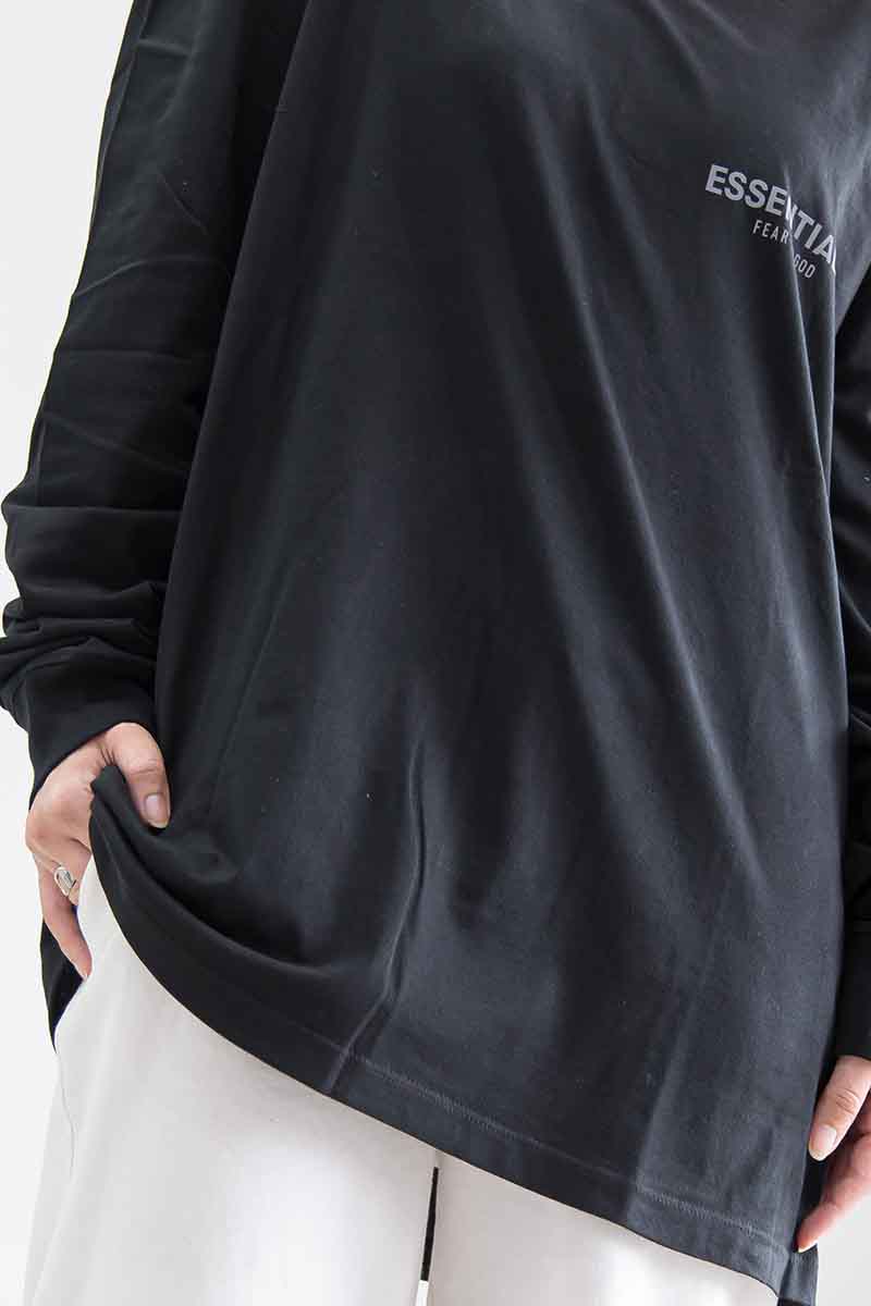 ブランド紹介 アメリカ・カリフォルニアを拠点とするセレクトショップ Pacsun(パクサン) と FEAR OF GOD(フィア・オブ・ゴッド) によるディフュージョンライン “FOG ESSENTIALS” 。 FEAR OF GODの ...