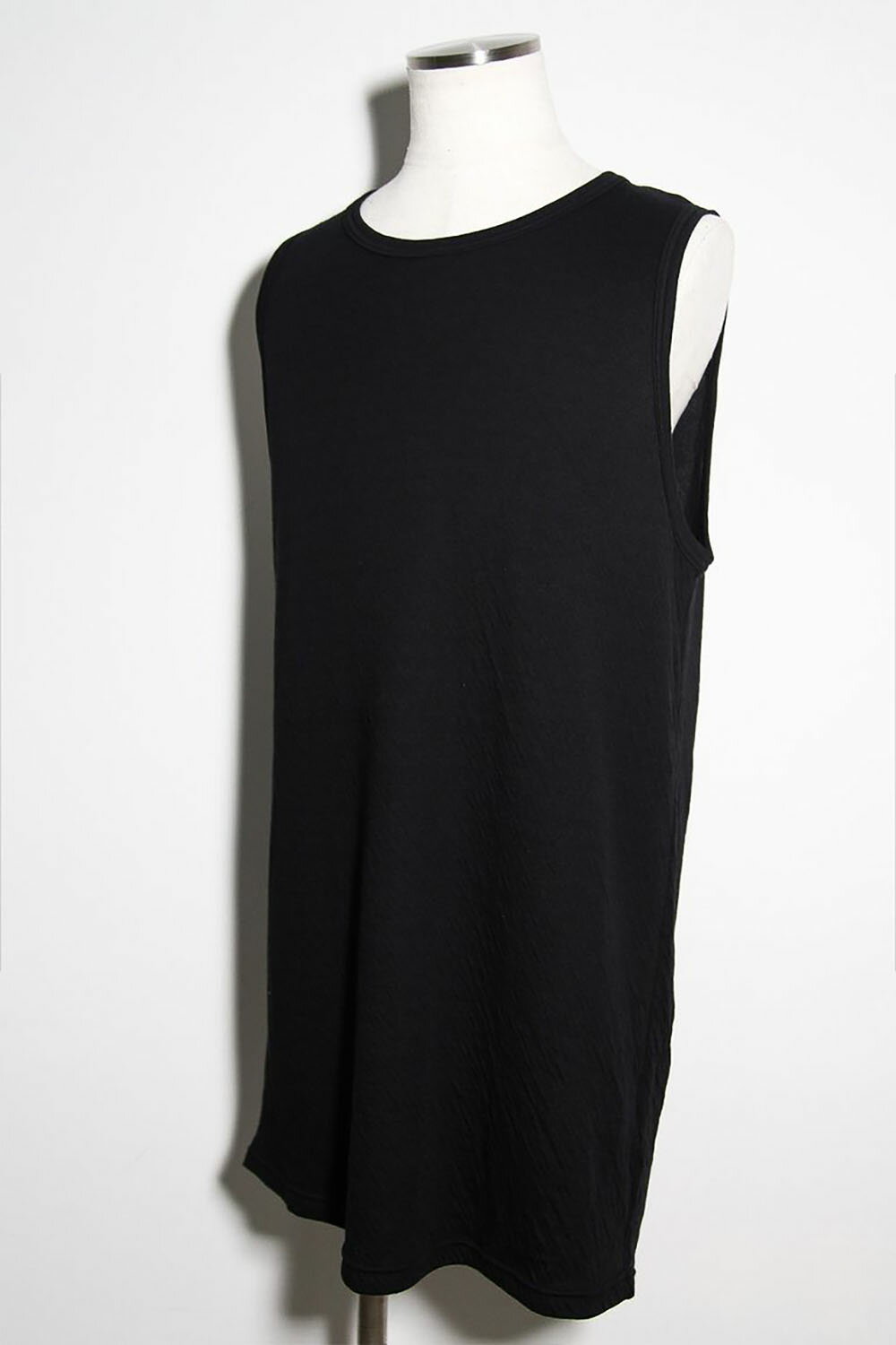 サイズ(採寸)情報 サイズ肩幅身幅着丈 137.051.086.0 237.552.088.0 338.053.090.0 単位：cm店頭にて採寸しております(平置きにて)。多少の誤差はご了承ください。　　