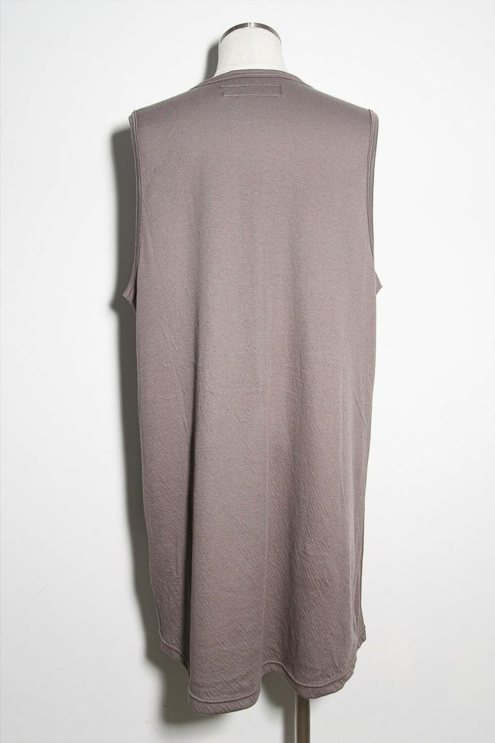 サイズ(採寸)情報 サイズ肩幅身幅着丈 137.051.086.0 237.552.088.0 338.053.090.0 単位：cm店頭にて採寸しております(平置きにて)。多少の誤差はご了承ください。　　