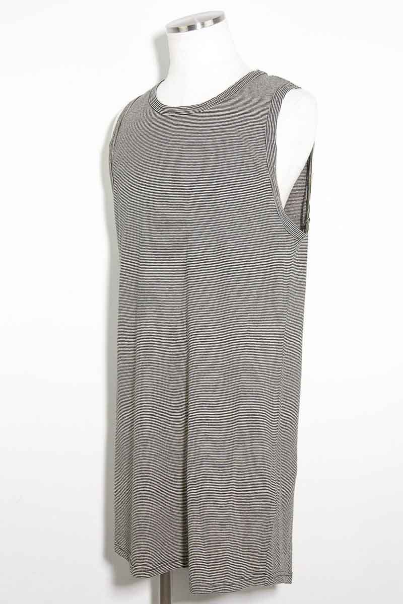 素材 コットン 72%,リネン 28% サイズ(採寸)情報 サイズ身幅着丈(前)着丈(後ろ) 1(S)50.083.589.0 2(M)54.086.591.0 3(L)52.084.092.0 単位：cm店頭にて採寸しております(平置きに...