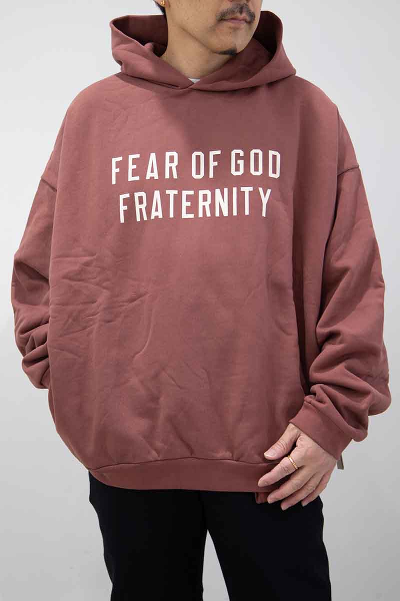 ブランド説明 アメリカ・カリフォルニアを拠点とするセレクトショップ Pacsun(パクサン) と FEAR OF GOD(フィア・オブ・ゴッド) によるディフュージョンライン “FOG ESSENTIALS” 。 FEAR OF GODの ...