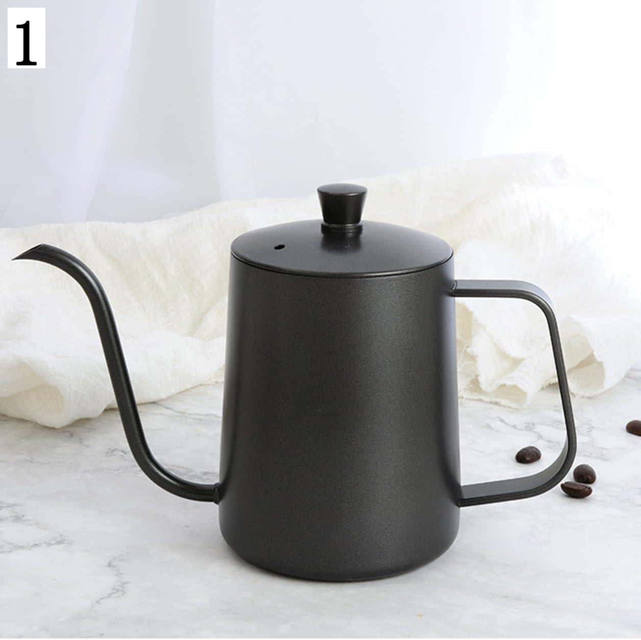 - カラー: 1, 2 - サイズ: 350ML, 600ML - 容量: モデル 350ML, 600ML - 細口の美しいドリップポット。お湯を細くゆっくりと注げる。 - オール熱源対応。ガス火、IHに対応。シンプルなデザイン。 - コ...