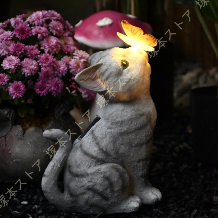 【商品仕様】 ●材質：樹脂 ●電源：ソーラー式 ●グレーサイズ：18*13*27cm ●特徴：太陽電池パネルは日中に課金され、夜間に自動的に点灯します ●防水レベル:防雨/防雪あらゆる厳しい天候でも耐えます(本製品を水に浸さないでください)...