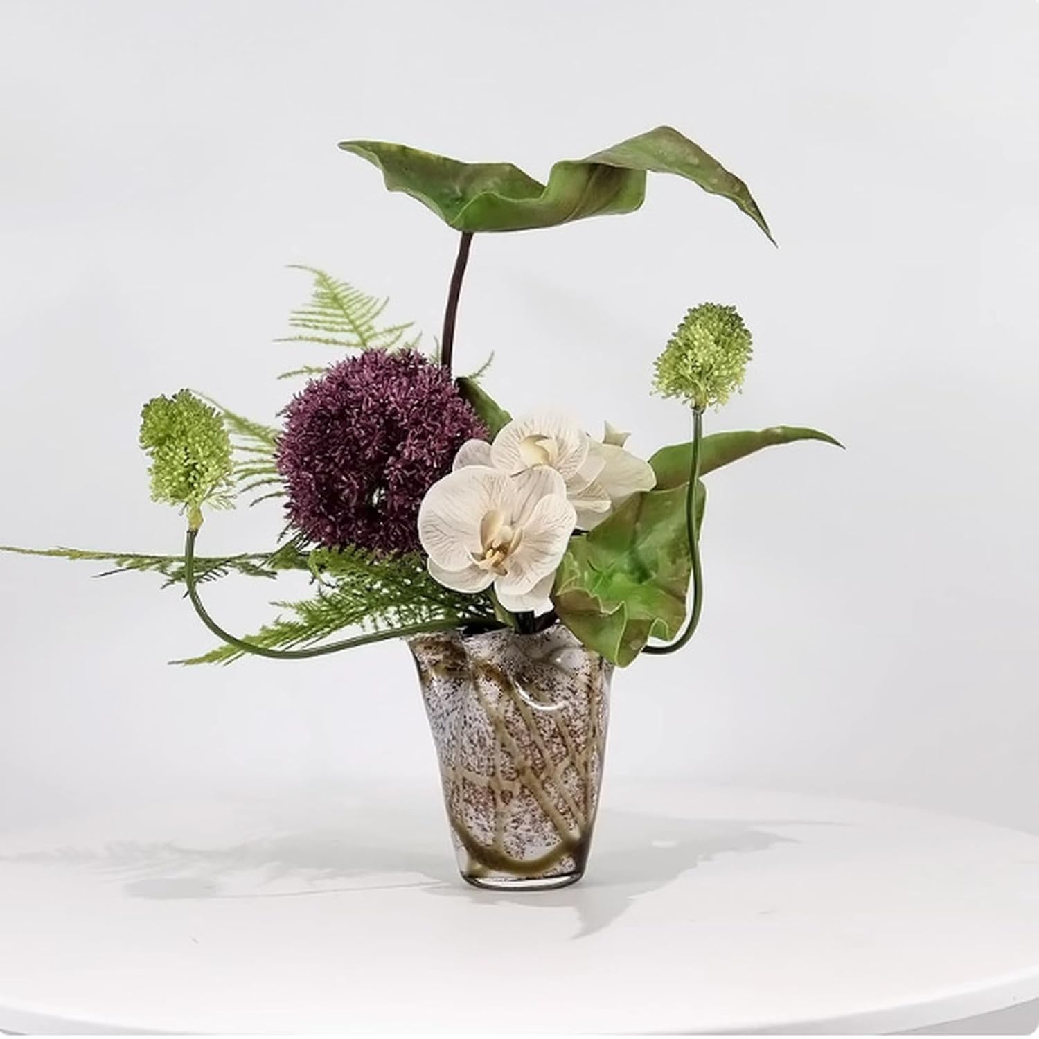 　　　 -------商品詳細------- 【上品な材質】造花は上品なプラスチックとシルクで作られていて、丈夫で耐久性もよく、長い時間使っても生き生き強いです。花径は中身がワイヤーで、自由に曲がったり、切ったりすることができ、お好みでDI...