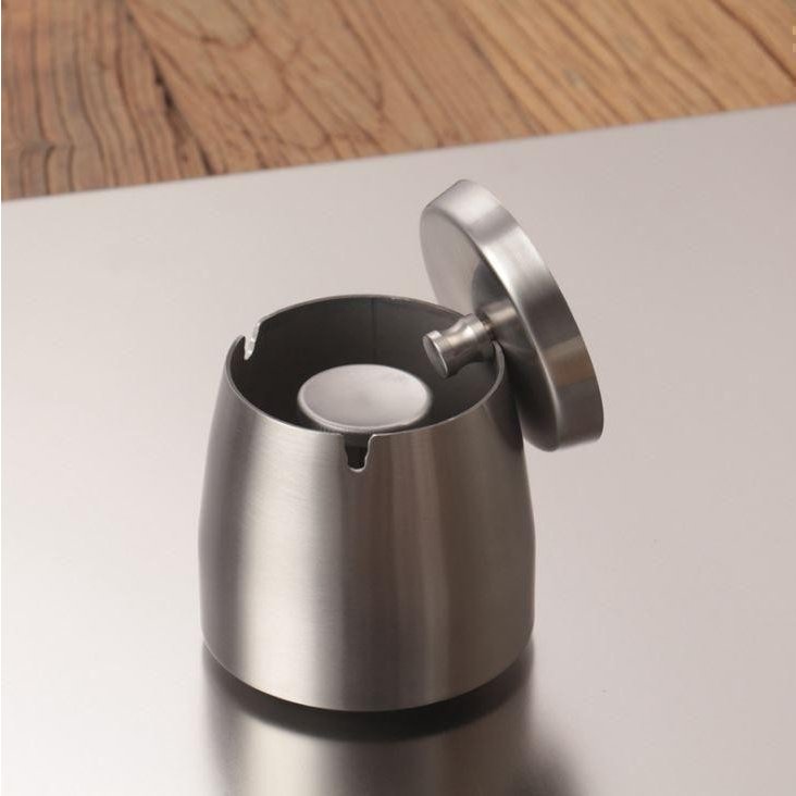 商品説明 商品情報 カラー 銀 ・サイズ 高さ 7.5cm 底 8cm 口 6.2cm ・重さ 235g 商品のオススメポイント? こちらの商品は高品質のブラッシュドステンレススチールで作られております！ 頑丈で丈夫なだけではありません！ ...