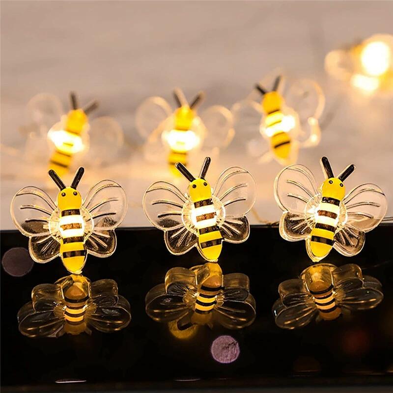 【商品仕様】 本体デザイン：蜂 本体サイズ：3m30LED 電源：電池式（電池付属なし）、リモコン付き ご注意： ※本製品は生活防水ですが、長時間浸水をお避けください。コントローラーとプラグ部に関しては水に濡れないようにご注意下さい。 ※製...