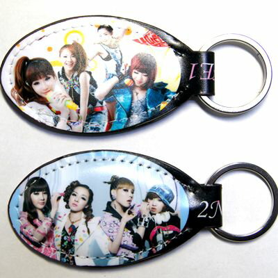 合皮製キーホルダー サイズ：縦11cm×横4.3cm 画像はそれぞれ表裏の画像です。 ※種類をご選択下さい。　