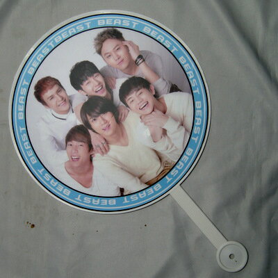 コンサート用特大うちわ(韓国製) 大きさ 30cm×30cm ※物によって、印刷刷れや貼り損じが多少ございますので、ご了承下さい。　