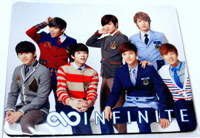 マウスパッドにするのはもったいないという方は、壁等にお飾り下さい！ Size:約17.5cm×約22cm　