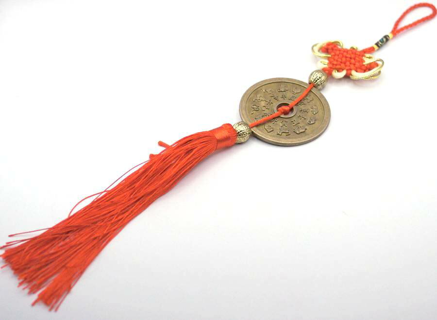 中国飾り 大古銭十二支飾り 245010 中国の十二支（子、丑、寅など）をモチーフにした古銭レプリカで、特に絵銭や縁起銭として知られています。十二支の動物や物語が描かれ、裏面は八卦も描かれており、コレクション品として人気があります。 ・中国...