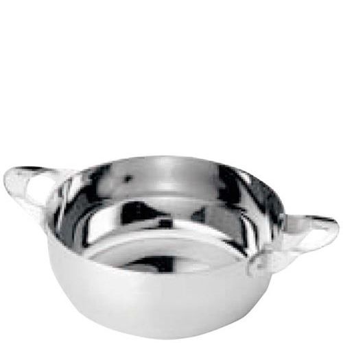 商品情報商品名：MA 18－0 共柄 デンジ 両手鍋(目盛付)18cmメーカー型番：3646000JANコード：4538962445455入り数：1サイズ(外形寸法mm)：底径：135サイズ(内形寸法mm)：18cm 深さ：70重量：0.6...