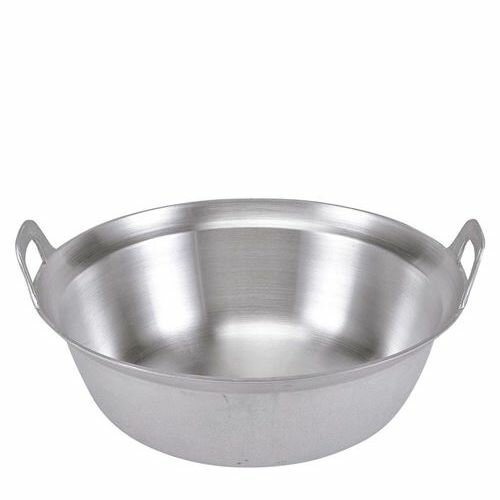 商品情報商品名：アルミ イモノ段付鍋(料理取手) 60cmメーカー型番：4200890JANコード：4527610171600入り数：1サイズ(外形寸法mm)：φ598サイズ(内形寸法mm)：深さ：227重量：4.5kg材質：アルミイモノ商...