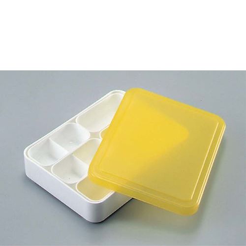 商品情報商品名：PP製 検食容器 P－110メーカー型番：5644100JANコード：4548170072053入り数：1サイズ(外形寸法mm)：-サイズ(内形寸法mm)：本体：230×175×H50 中子A：100×46×H36重量：41...