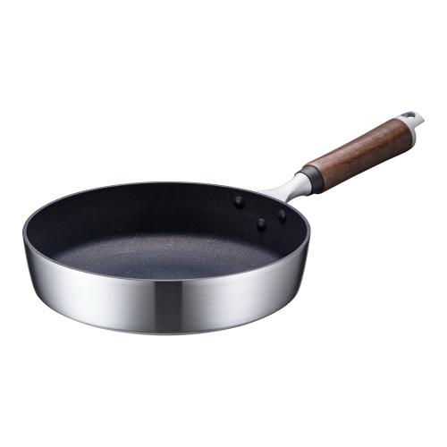 ■商品説明■商品名：楓雅(フーガ)フライパン 22cmメーカー品番：9-0104-0102お届け数：1JANコード：4971142204518特記事項：●「広い・深い・軽い」がそろった使いやすいフライパン ●材質:本体/アルミマグネシウム合...