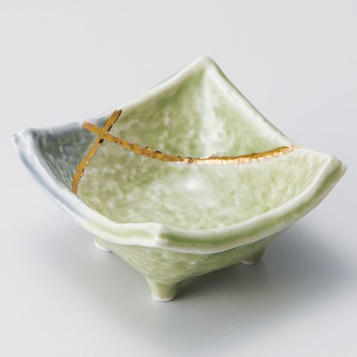 商品情報商品名：若草金彩角珍味千代口メーカー型番：050-089(旧型番：042-038)品番：201656入り数：1サイズ：7.8×7.8×4.4cm原産国：JPN 材質：磁器配送料について【ご注意】画面上の色はブラウザやご使用のパソコン...
