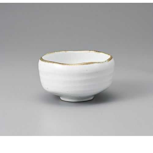 ■商品説明■商品名：渕錆白抹茶碗メーカー品番：376-189お届け数：1サイズ(cm)：口径12×7.3素材：陶器【配送料について】【ご注意】画面上の色はブラウザやご使用のパソコンの設定により実物と異なる場合があります。