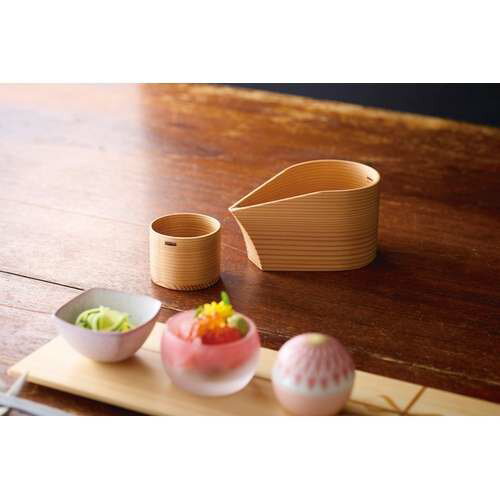 ■商品説明■商品名：大館曲げわっぱ ぐい呑みメーカー：ヤマコーメーカー品番：21-267-02外形寸法：幅口径5.5×4.5cm(mm)お届け数：1商品コード：20291【配送料について】【ご注意】画面上の色はブラウザやご使用のパソコンの設...
