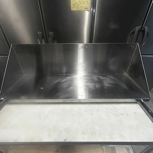 ■ 商品概要 ■商品名：平棚 背板付き外形寸法：W950×D300×H300(mm)付属品：写真の通り保証期間：なしランク：B特記事項：- 販売店：テンポス旭川センター（北海道旭川市）からの配送です。この商品は中古ですので1品ものです。店頭...