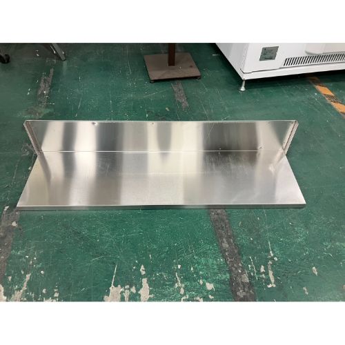 ■ 商品概要 ■商品名：平棚外形寸法：W1100×D300×H200(mm)メーカー：不明型式：不明付属品：なし説明書：なし保証期間：なしランク：B特記事項：キズ、汚れ有り。 販売店：テンポス大阪都島店（大阪府大阪市都島区）からの配送です。...