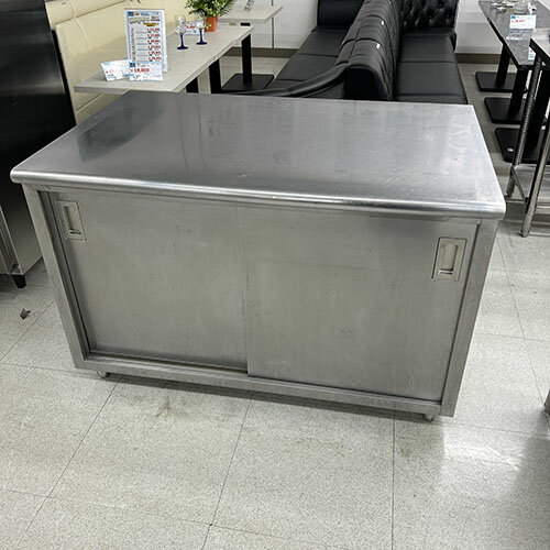 ■ 商品概要 ■商品名：調理台外形寸法：W1200×D750×H850(mm)メーカー：不明保証期間：なしランク：B特記事項：- 販売店：テンポス川越店（埼玉県川越市）からの配送です。この商品は中古ですので1品ものです。店頭販売もしておりま...