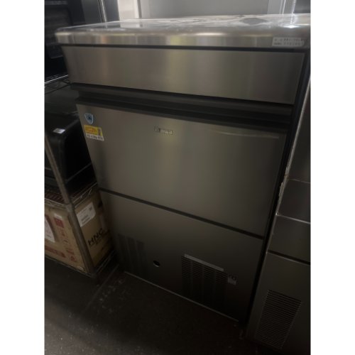 ■ 商品概要 ■商品名：製氷機 75kg外形寸法：W700×D506×H1200(mm)メーカー：大和冷機型式：DRI-75LMVF年式：2023年製電源：単相100V 50/60Hz共用コンセントプラグ：あり消費電力：280/320W付属...