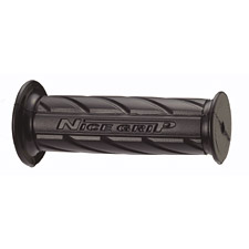 ●左右セット●小排気量バイク用の短めのグリップです●NICEネオグリップを小排気量用にデザインされたニューバージョン●標準ハンドル用■備考ブラックL110　N108　D31　ハンドル径：22.2mm対応※この商品はお取り寄せとなります。商品...
