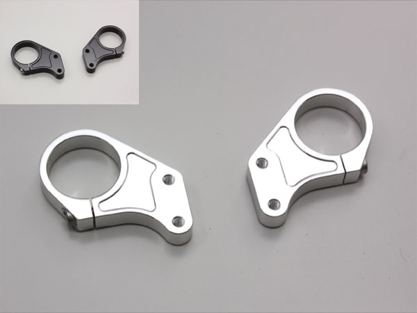 ●ジュラルミン削り出し　φ43mm汎用ブラケット ハンドルホルダーHB0651、HB0614、HB0615が取付可能 トップブリッジの交換なしにバーハンドル仕様へ ※この商品はお取り寄せとなります。商品出荷の目安はご注文日より3〜7営業日後...