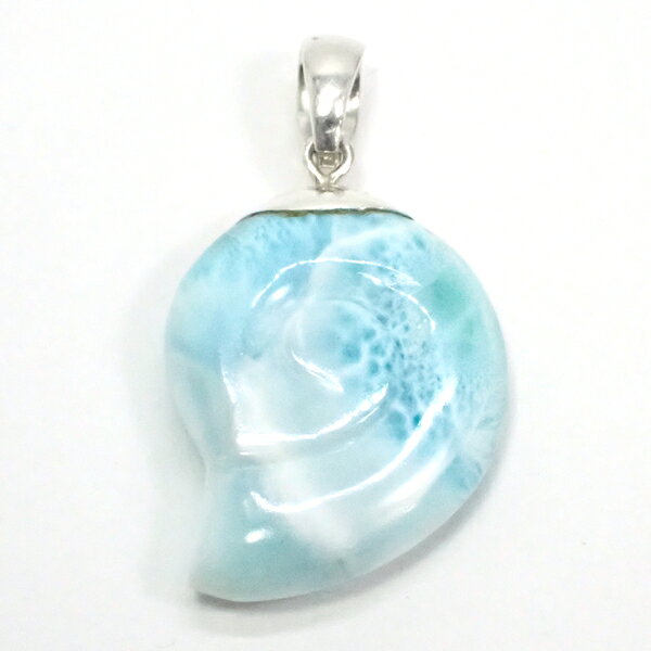 ペンダント 1点もの 天然石限定のパワーストーンアクセサリー。 ラリマー(Larimar)/のペンダントトップです。 1点限りですのでお早めにどうぞ。 商品番号　gs-sp-9872 素材　ラリマー(Larimar)/メタル合金 商品名　ペ...