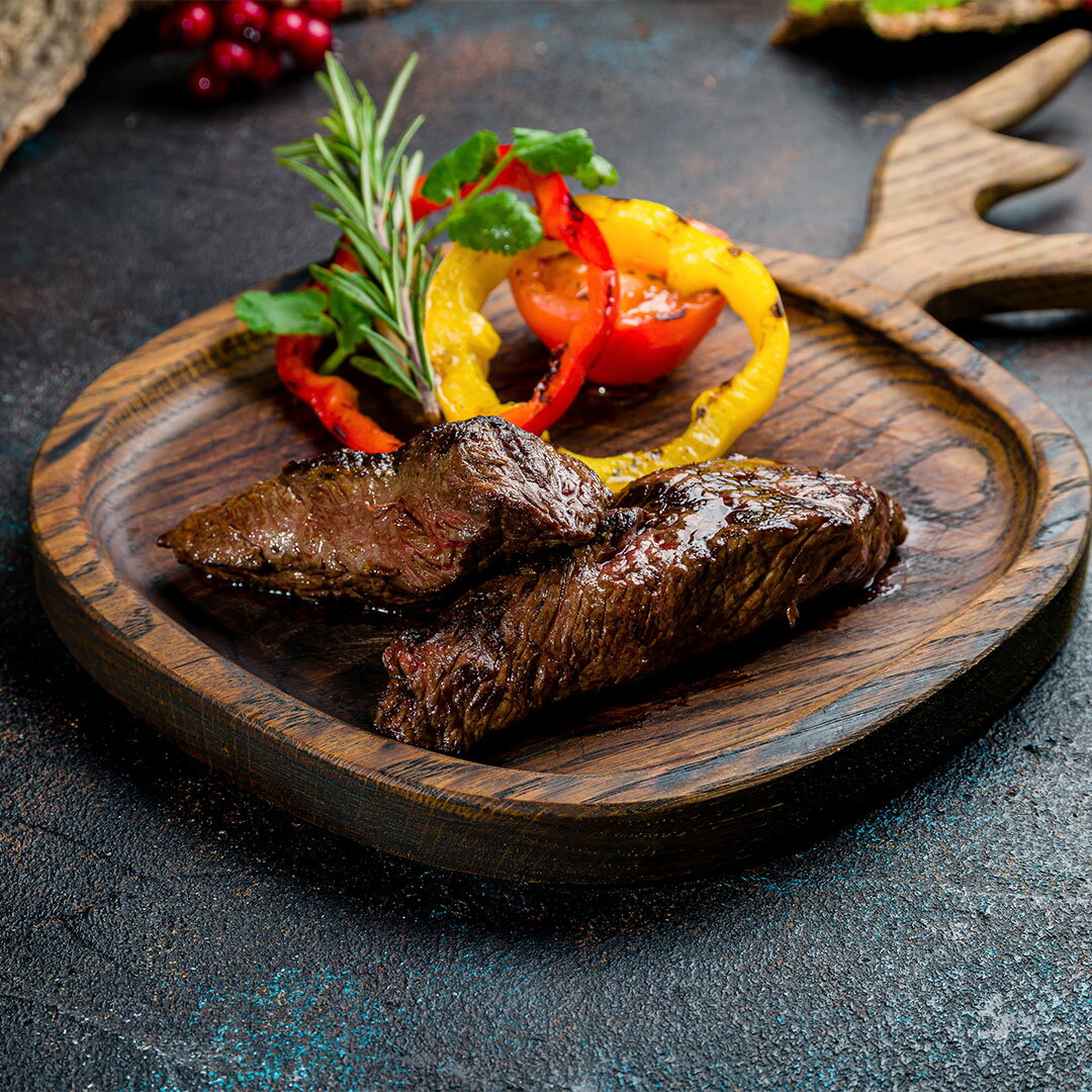商品情報 商品名 天然シカ肉 ヒレブロック 名称 鹿肉 内容量 240g（120g×2本） 原産国 日本 原材料 鹿肉 賞味期限 別途商品ラベルに記載 保存方法 要冷凍-18℃以下 加工者 （株）対馬またぎ長崎県対馬市美津島町鶏知乙621-...