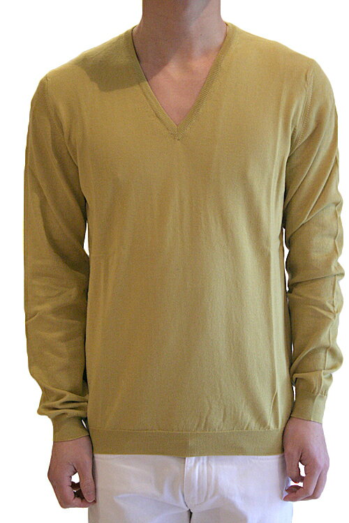 ROBERTO COLLINA ロベルトコリーナ定番のVネックニット。 袖付けが高く、アームホールも小さめで美しいシャープなシルエットとなっております。 適度なVゾーンはシャツだけでなくカットソーとの相性も抜群。 ハイゲージで綺麗に編まれた...