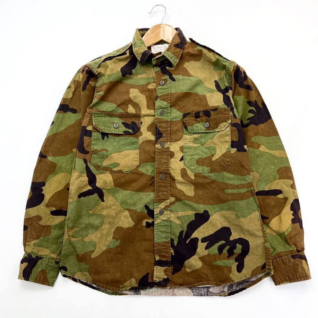 数あるお品物の中からご覧いただきありがとうございます 表記：ー(M相当)実寸： 着丈69cm 身幅52cm 肩幅44cm 袖丈59cm ※必ず実寸をご確認の上、ご購入ください。※多少の誤差はご了承ください。 コンディション 状態：背中に色斑...