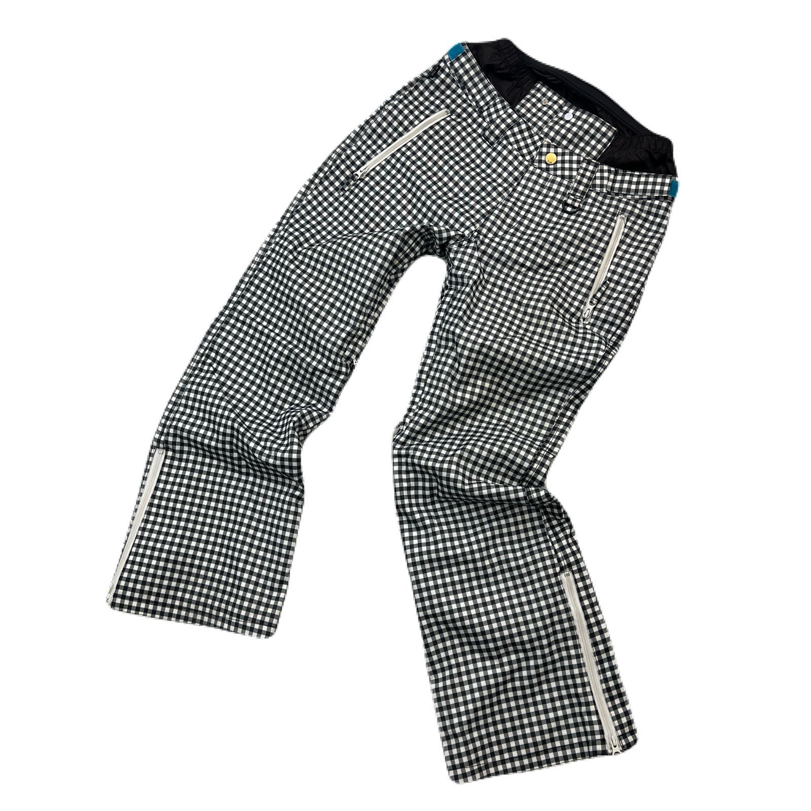 Rltd スノボ パンツ ナイロンパンツ スノーパンツ メンズ Mサイズ 黒 白 ブロックチェック 【 裾に雪止め付き♪ 】比較的きれいなお品 ●Ja8618 表記：M 実寸： 総丈100cm ウェスト平置45cm 股下75cm 裾幅20c...