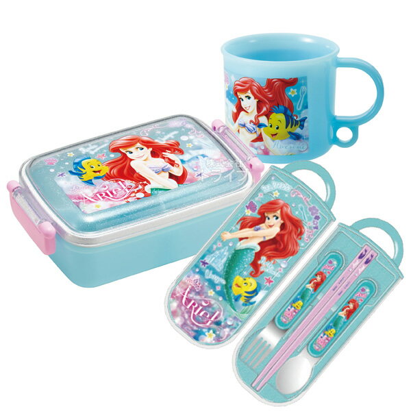 リトルマーメイド アリエルの楽しいお弁当セットです！これでお弁当グッズがひと通り揃います♪ 角型のお弁当箱は詰めやすくて容量も450mlと満足の大きさ！単品で揃えるよりもお買得なセットをこの機会に是非どうぞ！セット内容お弁当箱×1トリオ×1...