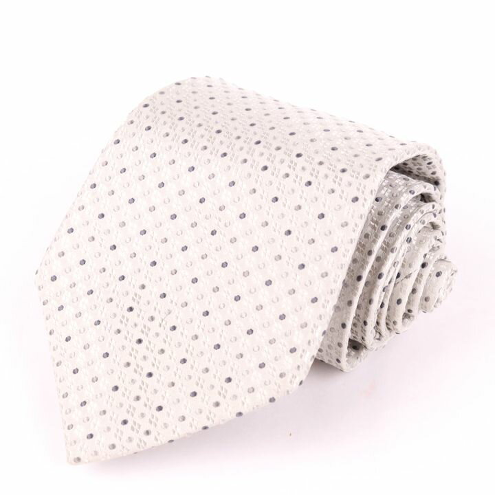 【状態追記】 --- 【付属品】 なし / 商品サイズ (こちらのサイズ表記は平置き採寸のサイズです。) 表記サイズネクタイ全長大剣幅小剣幅 ---約144cm約9cm約4cm サイズガイドはこちら /商品詳細 ブランド名 Aquascut...