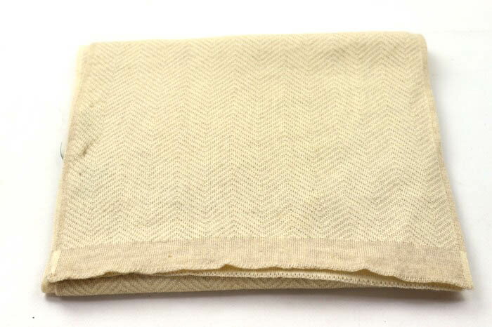 【状態追記】 部分的に汚れ・小穴箇所有り。 【付属品】 なし / 商品サイズ (こちらのサイズ表記は平置き採寸のサイズです。) 表記サイズ幅全長 ---W約30cm約156cm サイズガイドはこちら /商品詳細 ブランド名 KRIZIAUO...