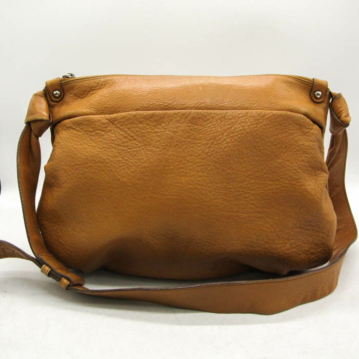 【状態追記】 ショルダーストラップ 長さ調整可（103-111cm）/部分的な剥げ・汚れ有り 【付属品】 なし / 商品サイズ (こちらのサイズ表記は平置き採寸のサイズです。) 幅 W約39cm x H約27cmx D約10cm サイズガイ...