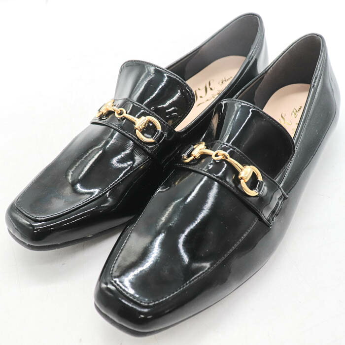 【状態追記】 状態良好ですが、若干の汚れ有り 【付属品】 なし / 商品サイズ (こちらのサイズ表記は平置き採寸のサイズです。) 表記サイズくつ幅ヒール高アウトソール全長 25約8.5cm約1cm約27cm サイズガイドはこちら /商品詳細...