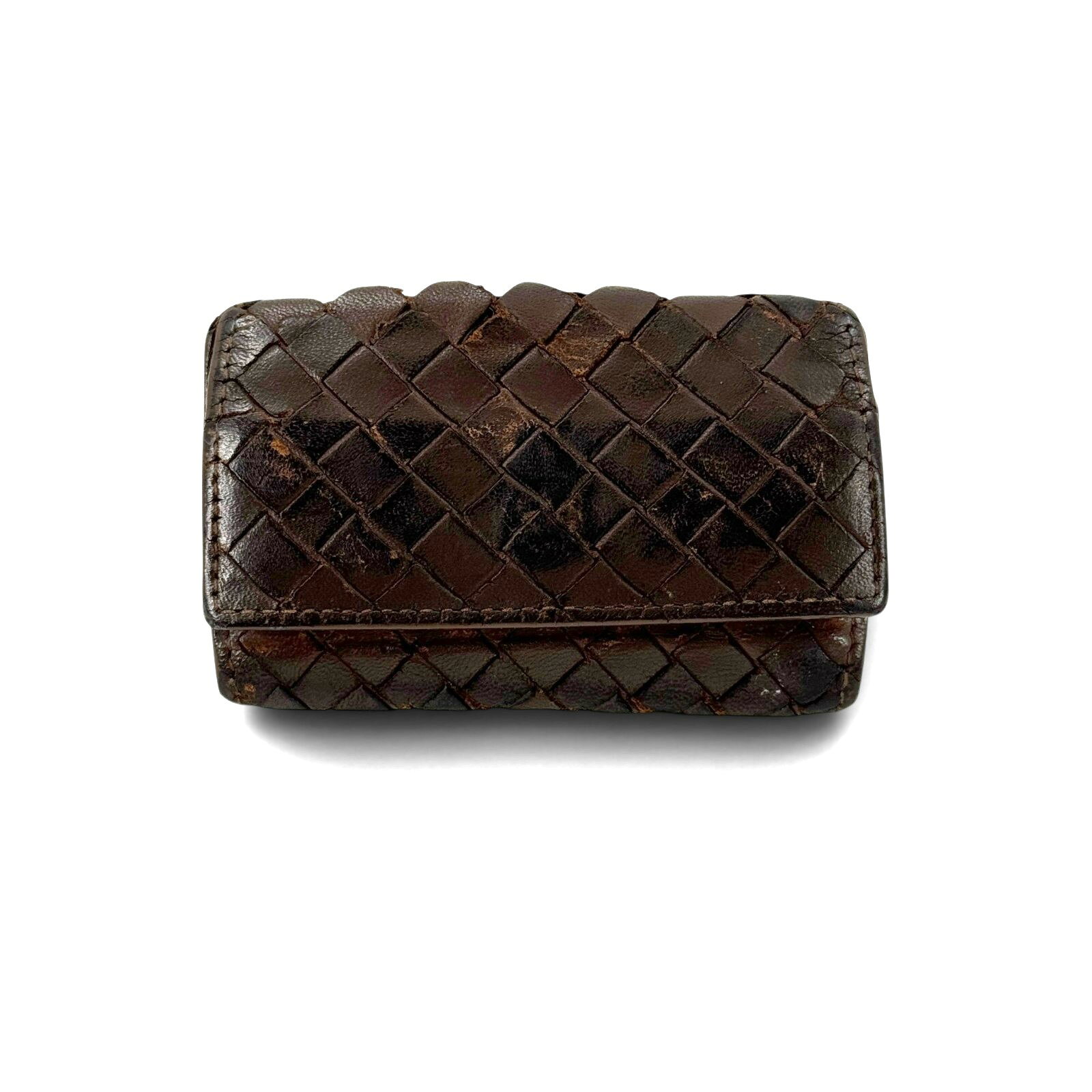 ブランド：BOTTEGA VENETAスタイル：コインパースカラー：ブラウン素材：レザーサイズ（cm）：幅9.5 x 高さ6.5 x 奥行1.2cm（約）サイズ（インチ）：幅3.7インチ x 高さ2.6インチ x 奥行0.5インチ（約）ポケ...