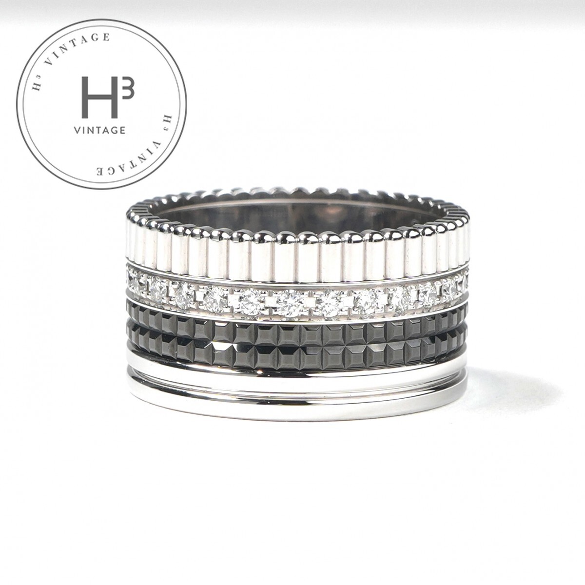 商品詳細 管理番号 44901 ブランド ブシュロン/BOUCHERON ライン QUATRE BLACK EDITION モデル キャトル ブラック ダイヤモンド リング ラージ 型番/品番 JRG01782 素材/重量 750WG/15...