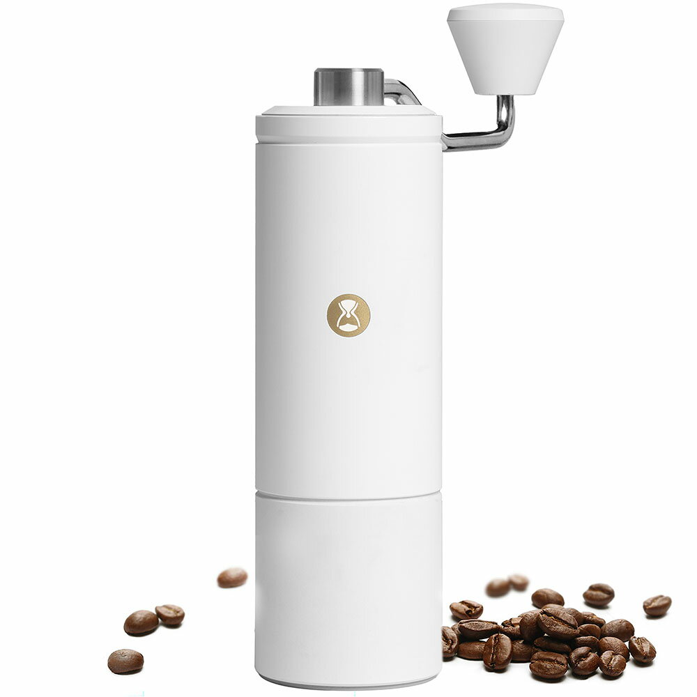 朝の一杯から旅先まで、挽く瞬間ごと特別に。 TIMEMORE C5 — 01 — PATENTED S2C-042-III BURR 【特許取得済み S2C-042-IIIバリ搭載】 朝の静けさの中で、自分で挽いたコーヒーの香りが部屋中に広...