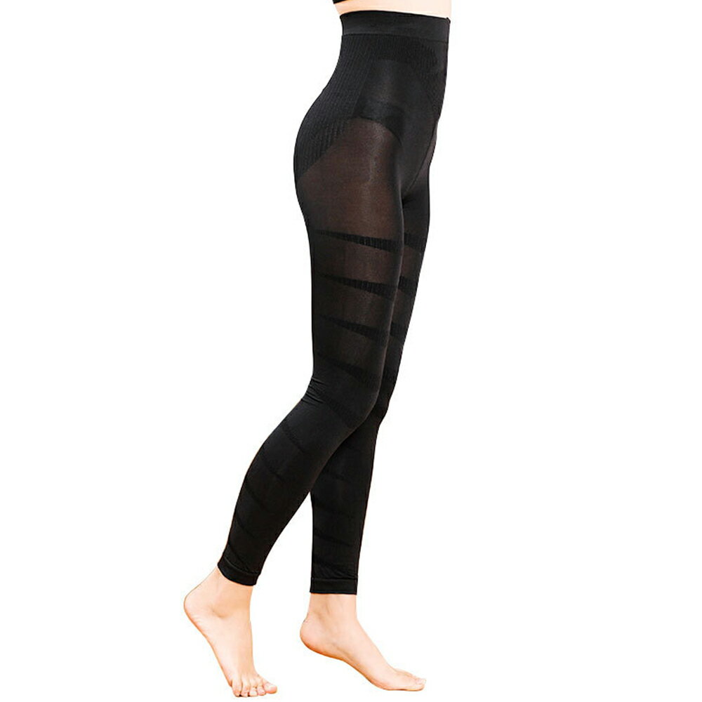 詳細説明商品名着圧レギンスダイエット3D着圧レギンス素材／材質ナイロンサイズM(M-L) ウエスト64cm〜77cm ヒップ87cm〜100cm L(L-LL) ウエスト69cm〜85cm ヒップ92cm〜105cmカラーブラック商品の説明...