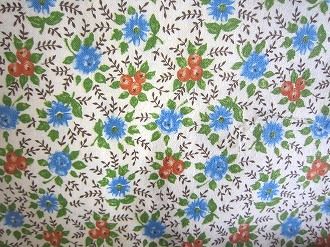 大きさ 54x44cm 状態 概ね良いコンディションです。 ヴィンテージファブリックは、アメリカで生産されたコットンです。 年代は1930年頃から、やや新しいものは1970年のものが含まれます。