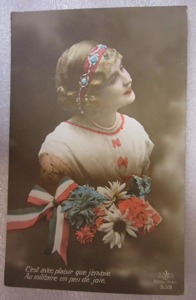 概ね良いコンディションです。 1900年初期のポストカードです。 若干の小傷等ございます。