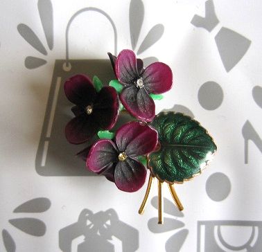 大きさ ヨコ　3．8cm　タテ　4．2cm 状態 概ね良いコンディションです。 コメント